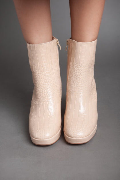 Squared Heel Leather Half Boot - Beige – BREE Official